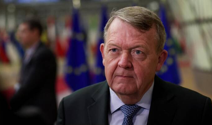 Danish Foreign Minister arrives in Ukraine, goes down to shelter in the ...