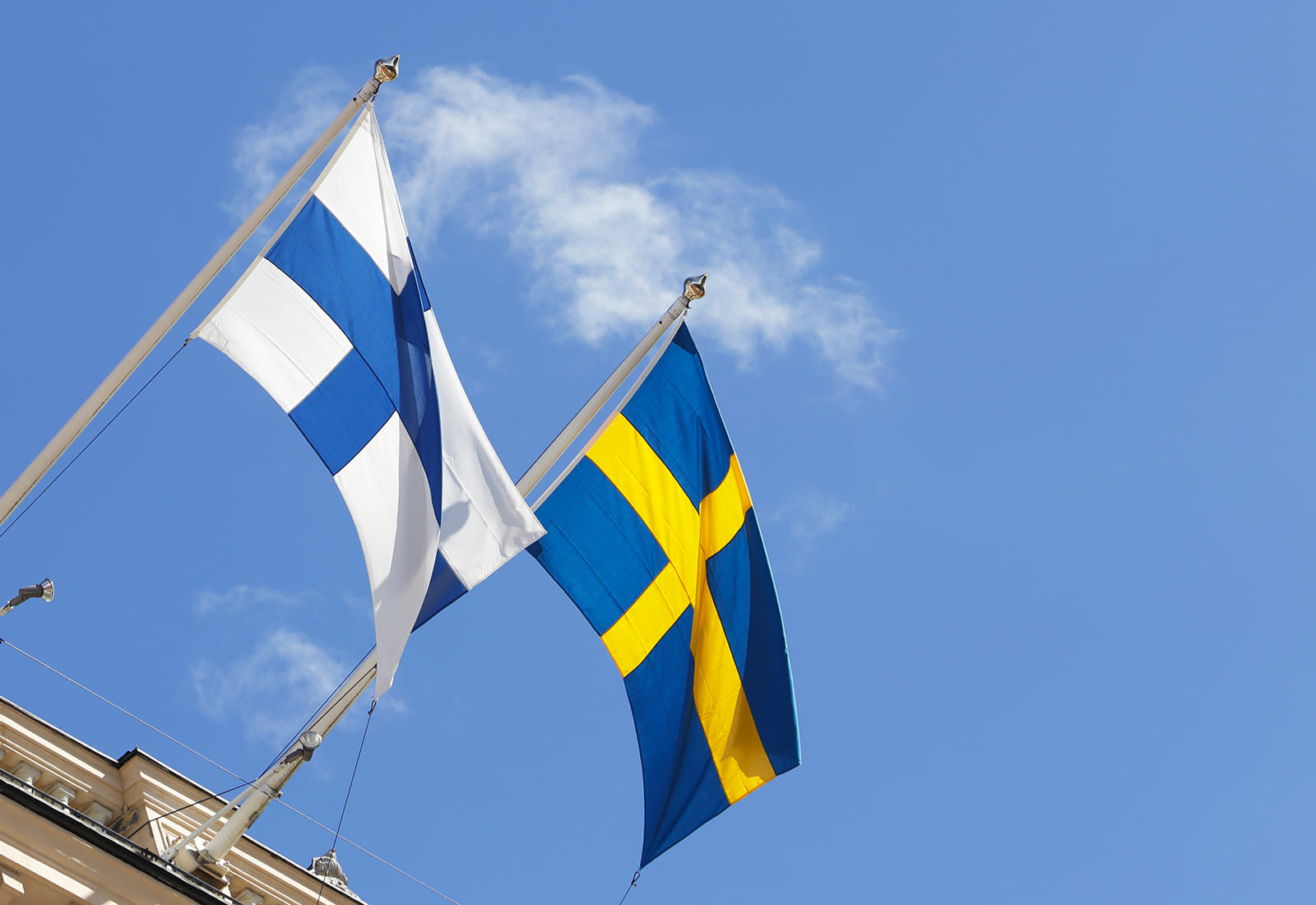 Більше половини фінів не хочуть зволікати зі вступом до НАТО задля ...