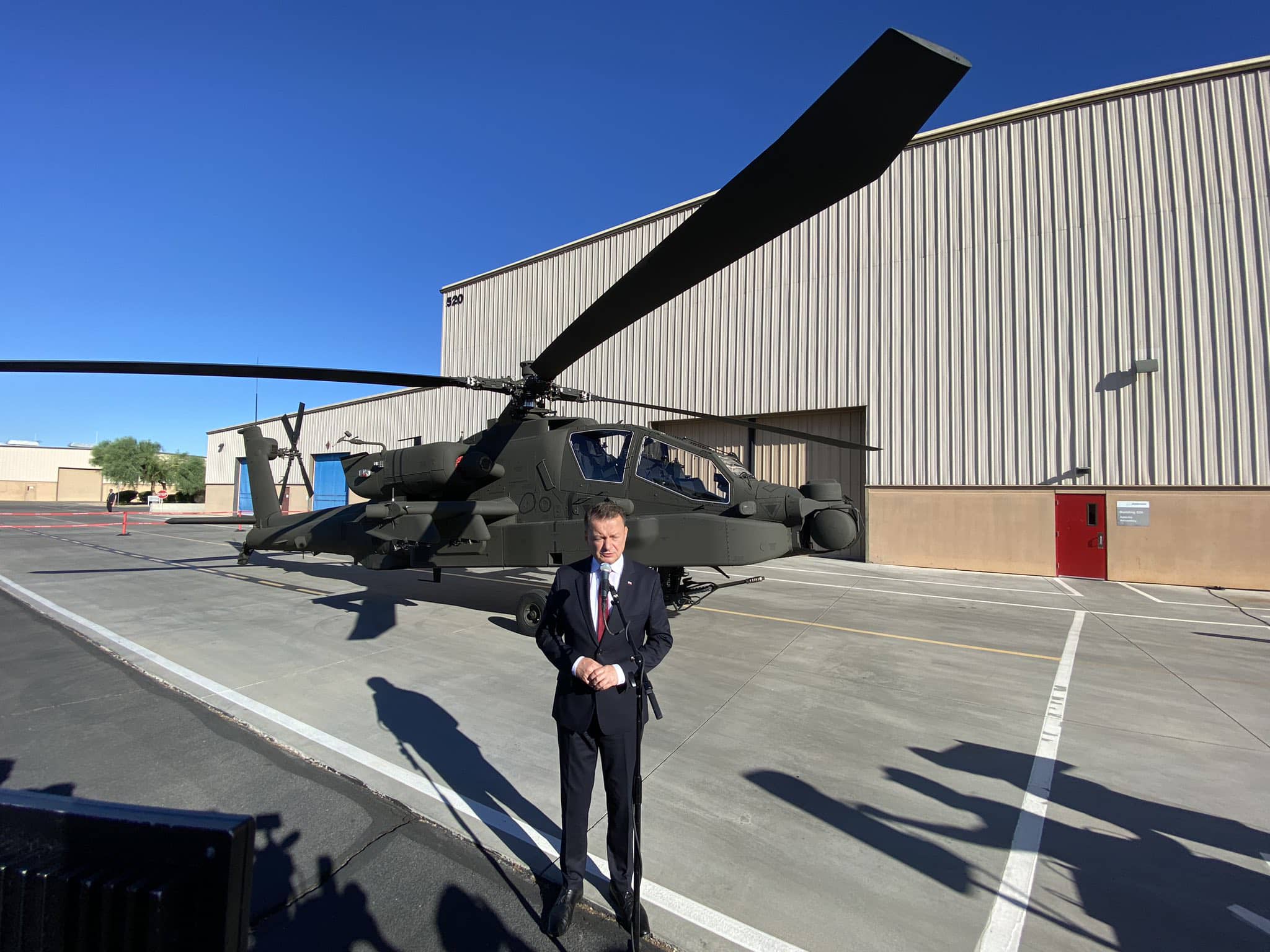 Польща підписала з Lockheed Martin угоду про закупівлю вертольотів ...